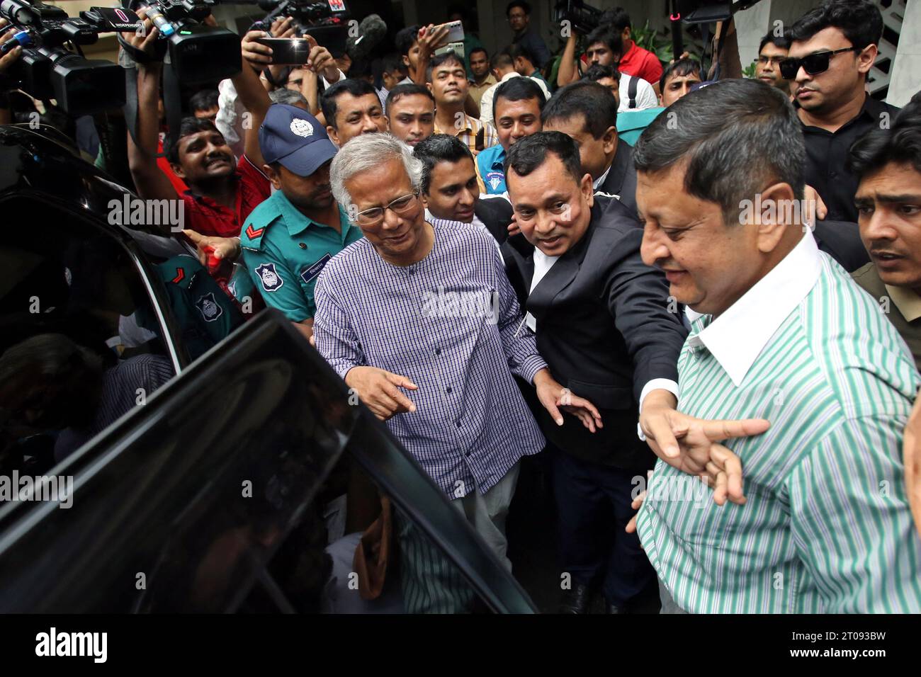 Dhaka, Bangladesh. 05th Oct, 2023. Anti-Corruption Commission summons ...