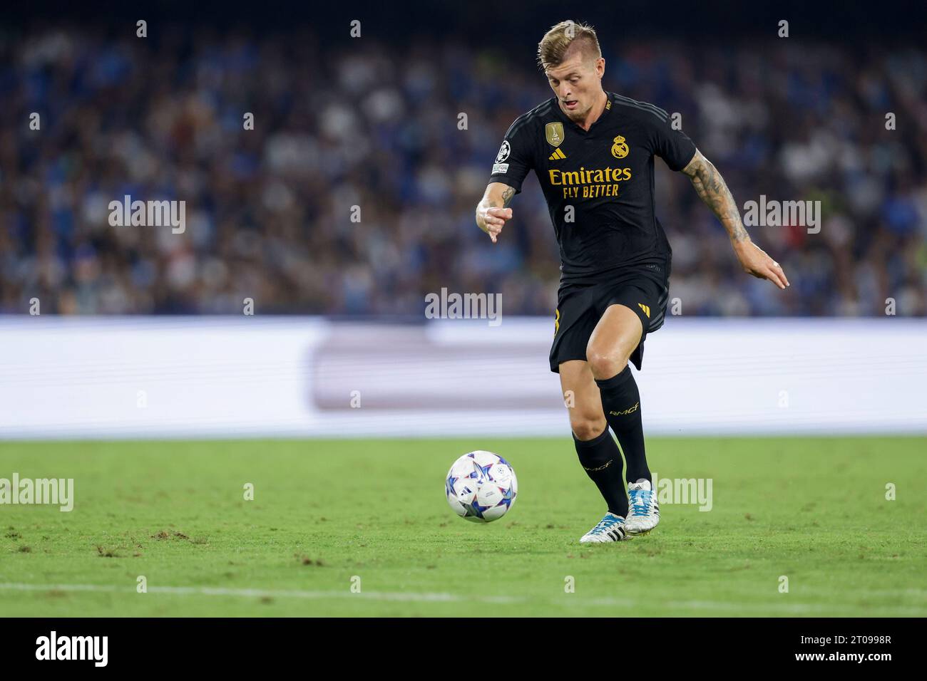Real Madrid's German midfielder Toni Kroos controls the ball during the ...