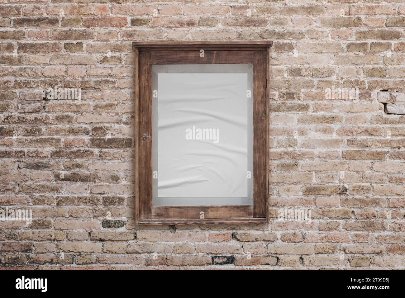 Advertising on brick wall hi-res stock photography and images - Alamy