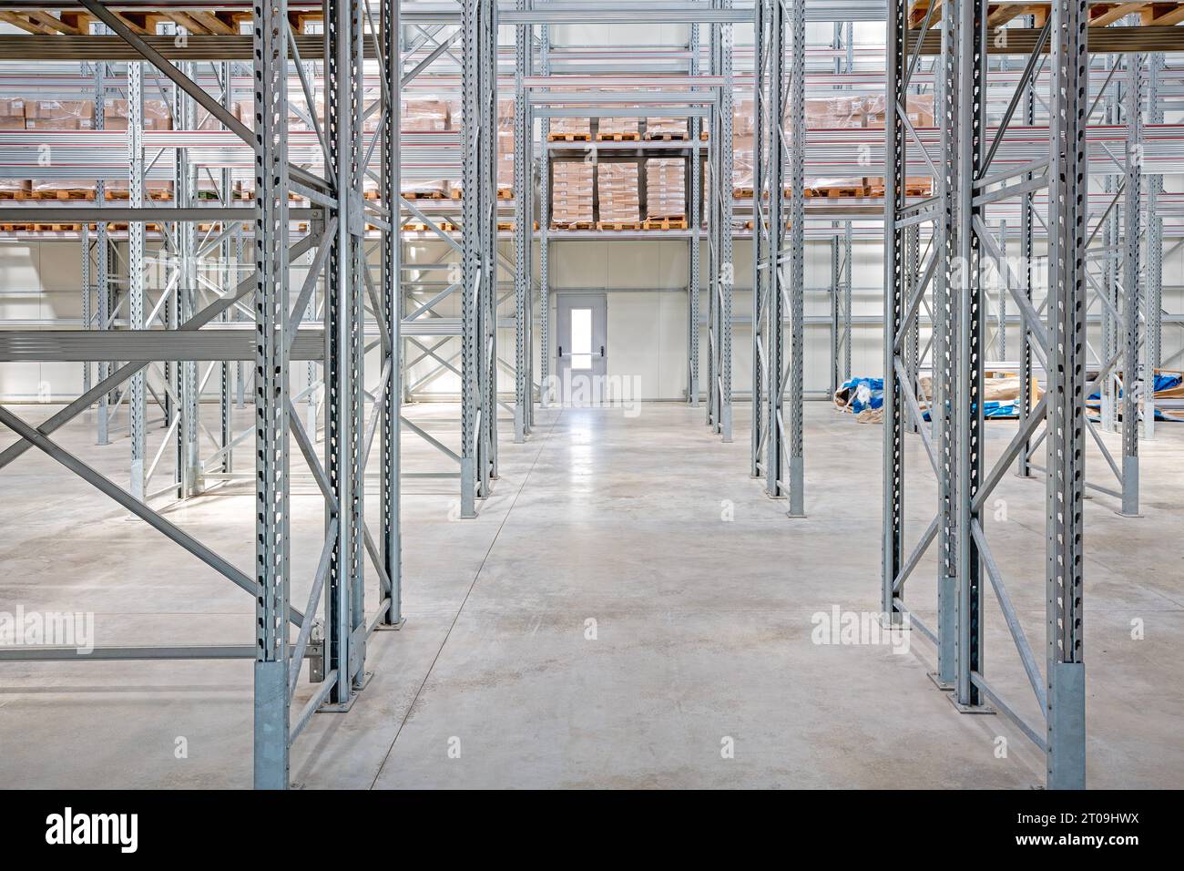 Warehouse goods storage racking hi-res stock photography and images - Alamy
