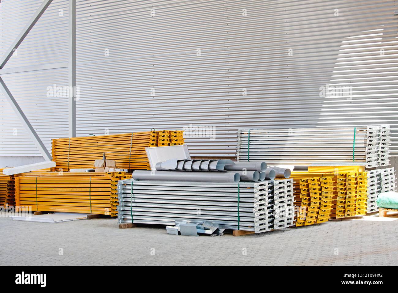 Construction Material For Shelves and Racks in Distribution Warehouse ...