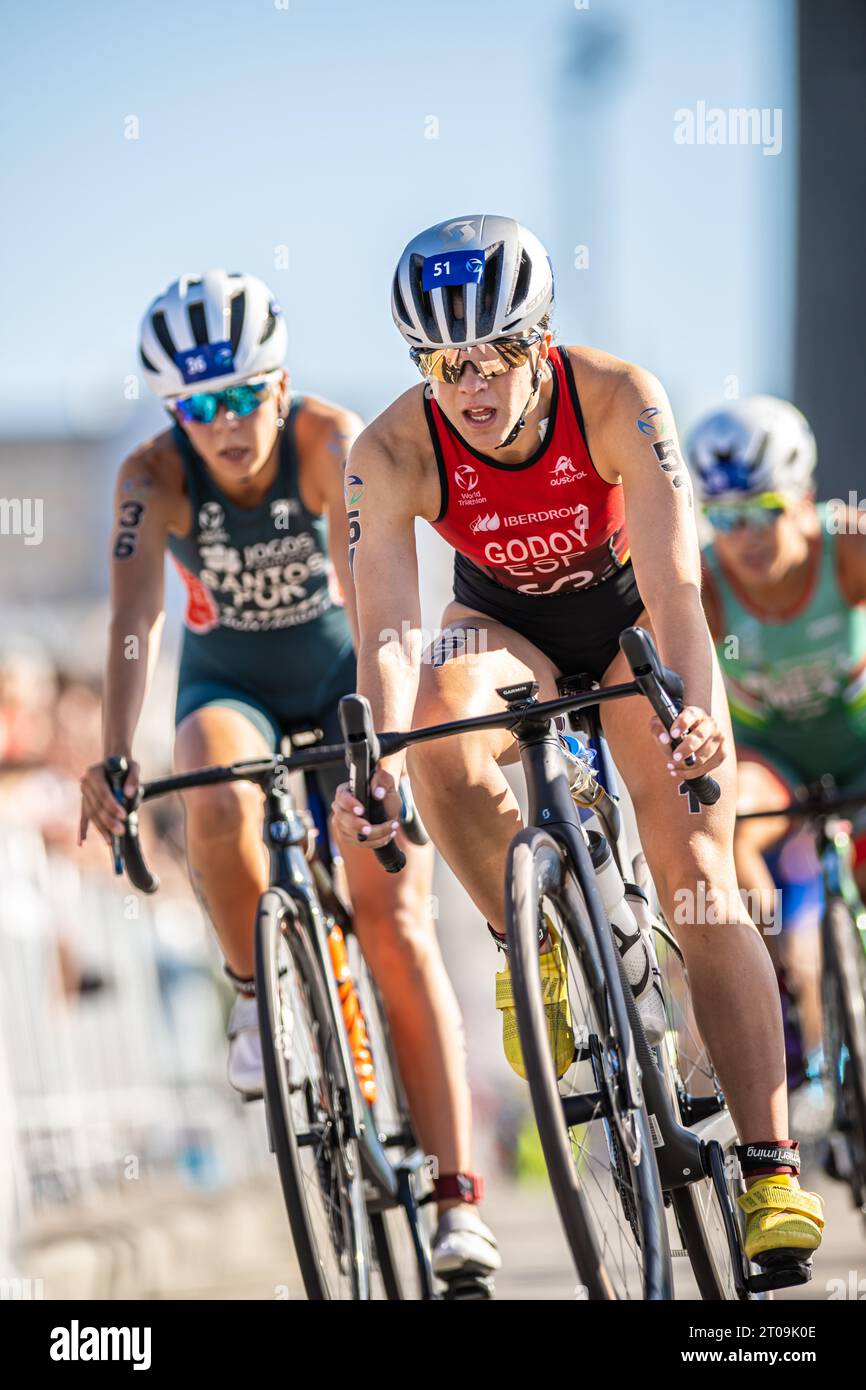 Anna Godoy Contreras participating cycling in Pontevedra in the 2023 ...