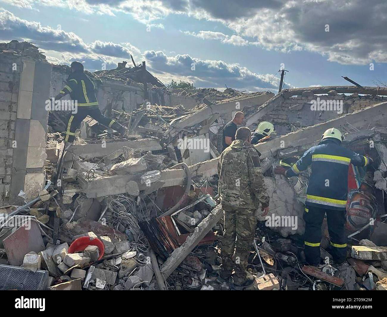 In this photo provided by the Ukrainian Presidential Press Office ...