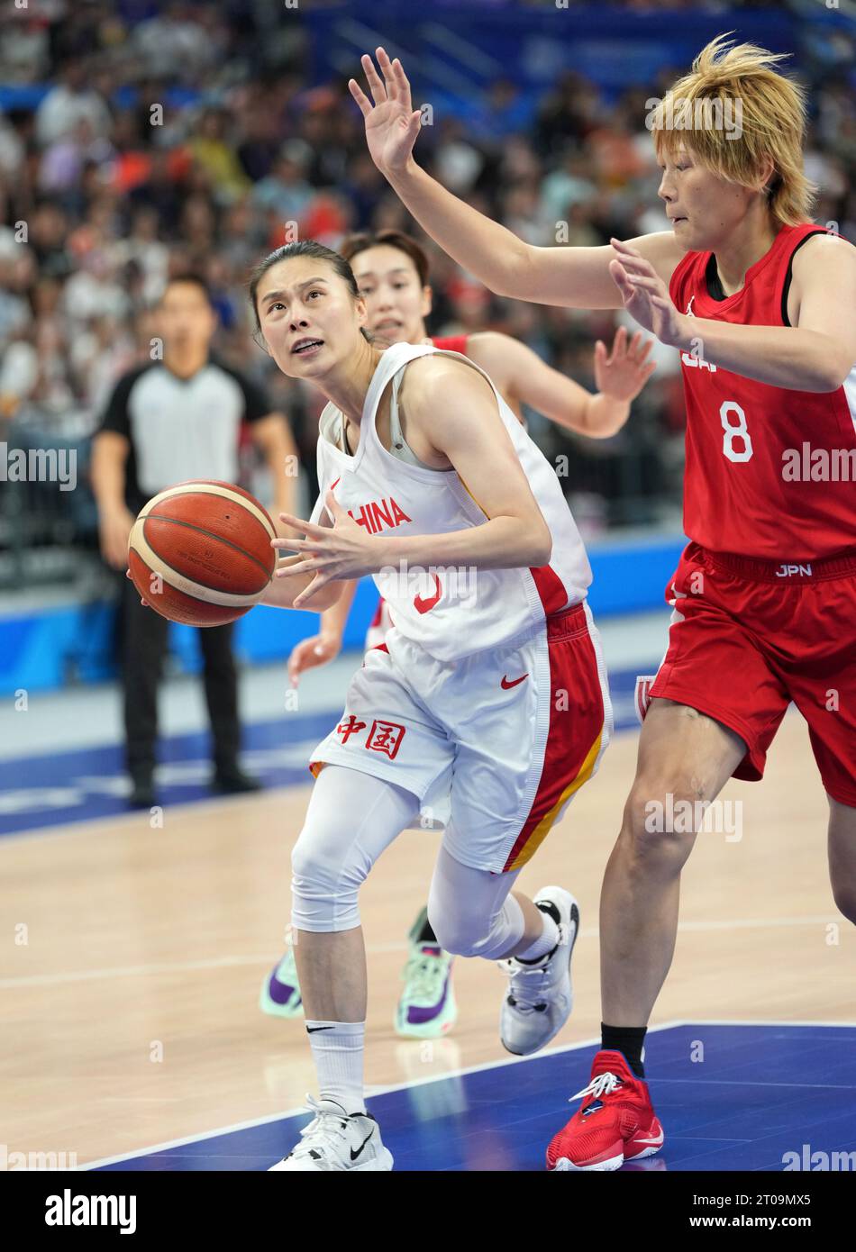 Hangzhou, China's Zhejiang Province. 5th Oct, 2023. Wang Siyu (L) of ...
