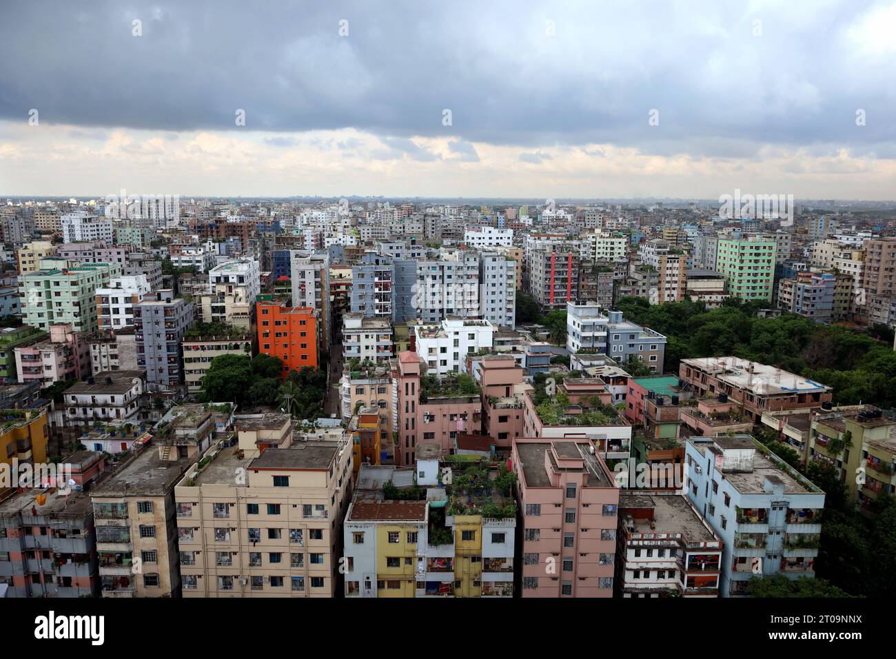 Dhaka city the concrete jungle hi-res stock photography and images - Alamy