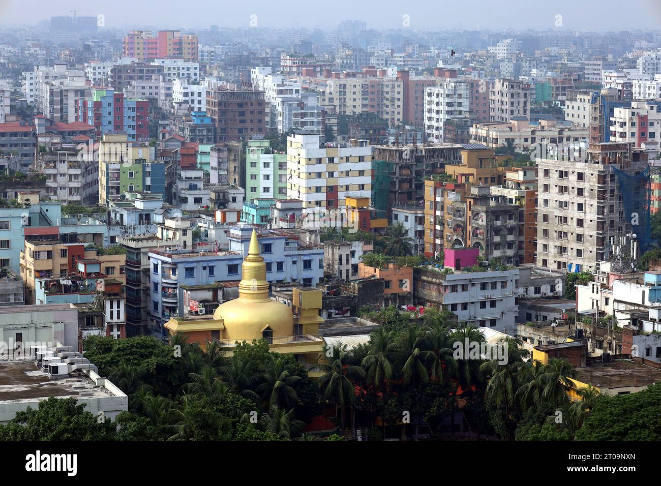 Dhaka city the concrete jungle hi-res stock photography and images - Alamy