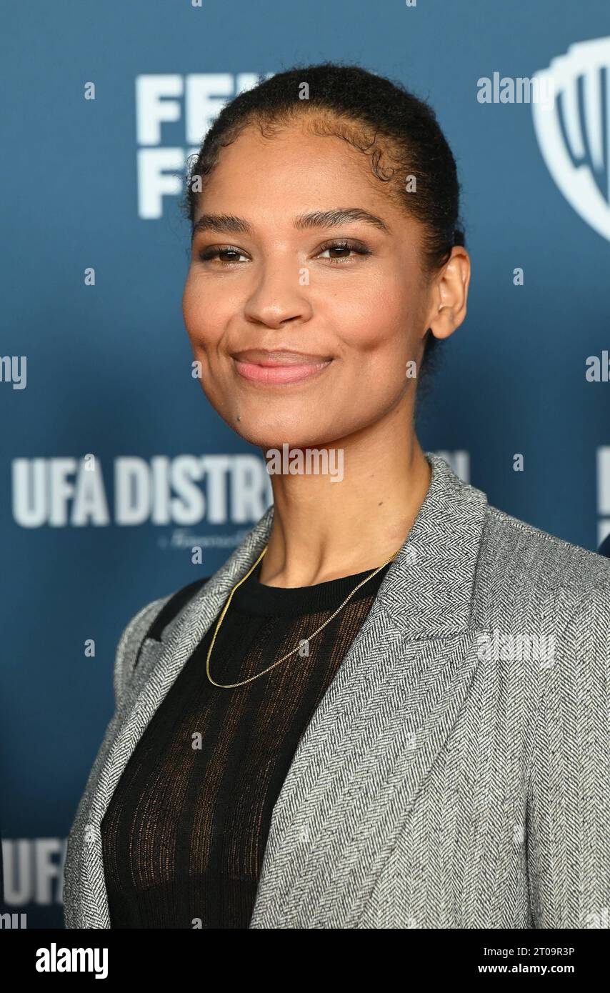 Schauspielerin Cynthia Micas kommt zur Premiere der Film Komödie Ein ...