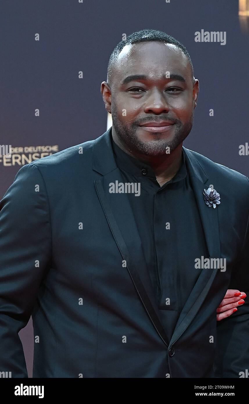 Koch Nelson Müller kommt zur Gala und Verleihung des Deutschen ...