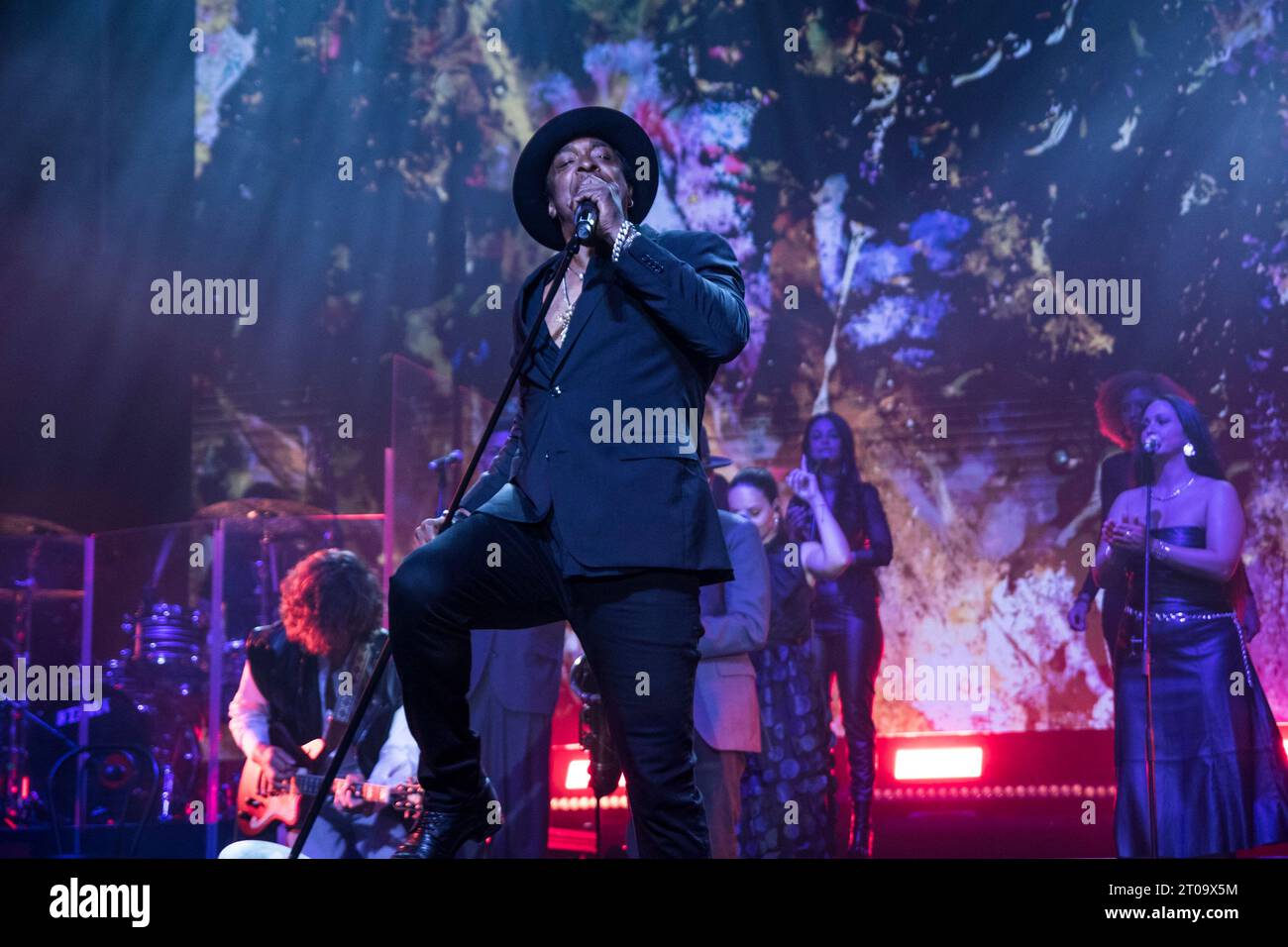 Bernard fowler rolling stones hi-res stock photography and images - Alamy