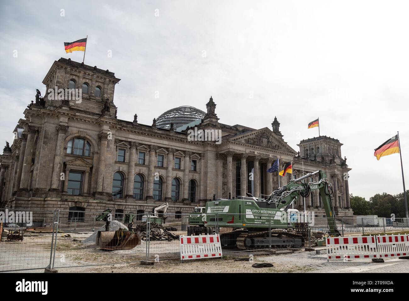 Berlin, Germany. 03rd Oct, 2023. A view of the Bundestag on the 33rd ...