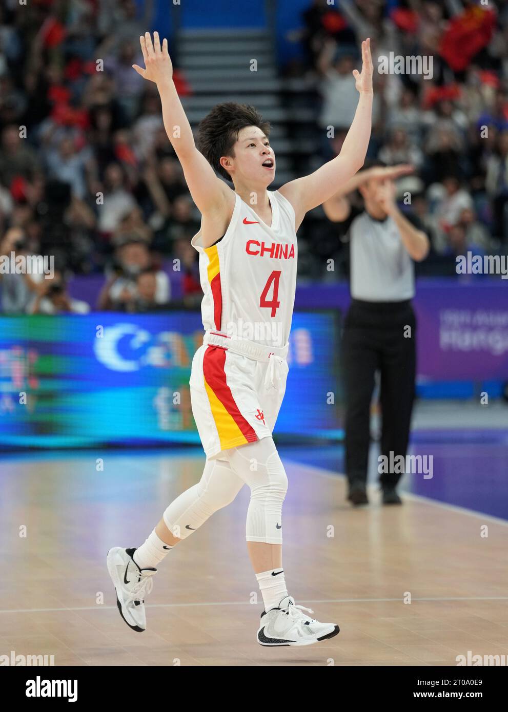 Hangzhou, China's Zhejiang Province. 5th Oct, 2023. Li Yuan of China ...