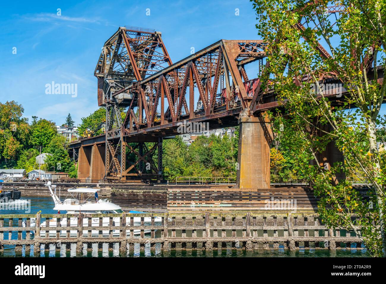 Old train trestles hi-res stock photography and images - Alamy