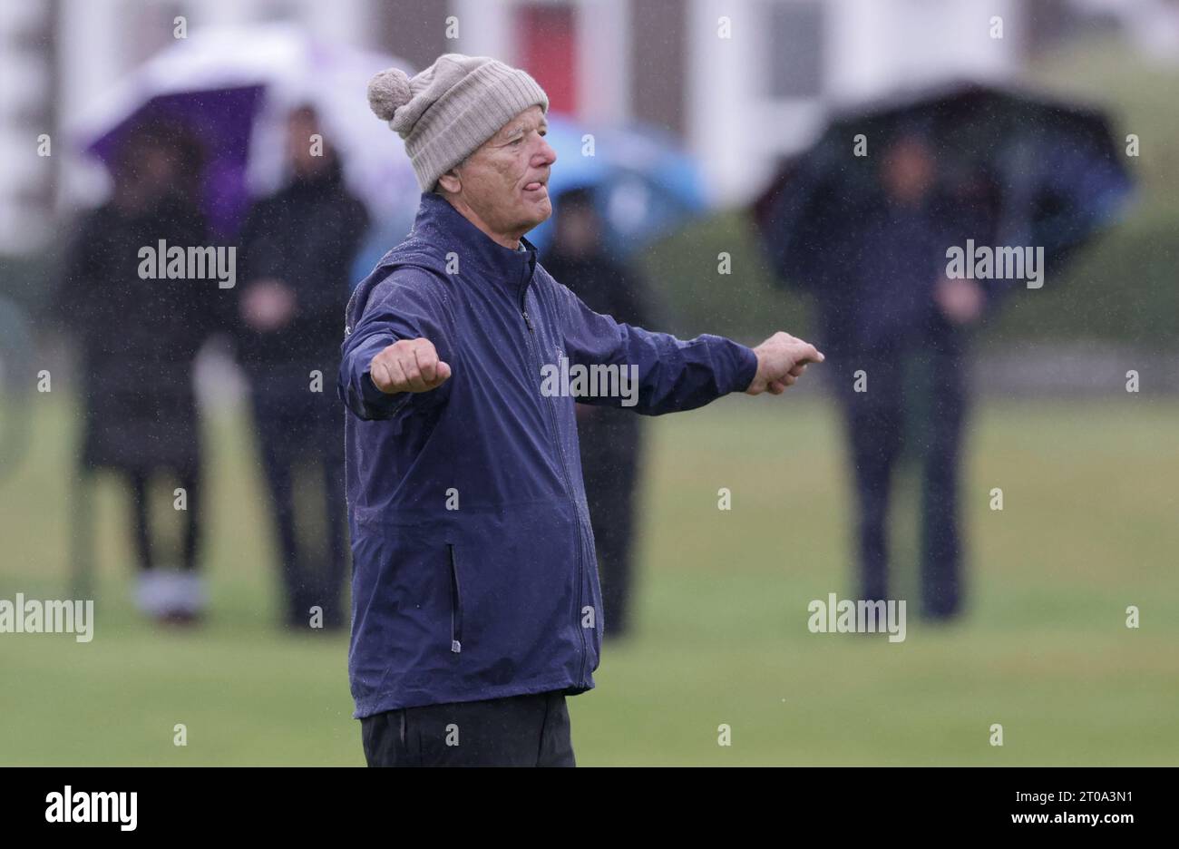Bill Murray on the 18th green after finishing his round during day one ...