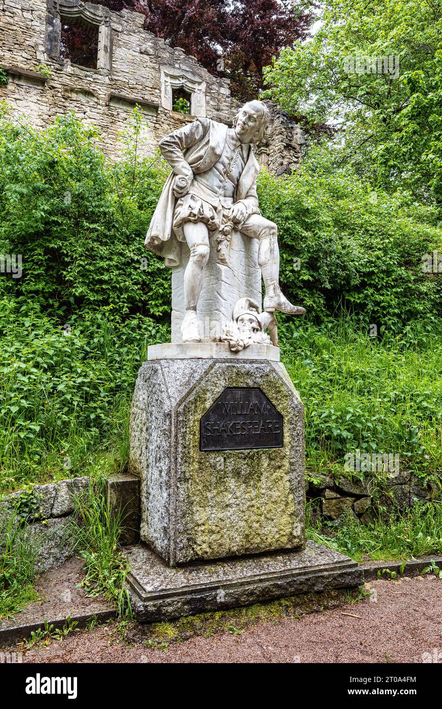 Monument of William Shakespeare at the Public Park on the river Ilm in Weimar, Thuringia ...