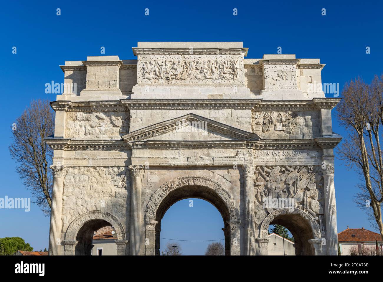 Monumental arch of orange hi-res stock photography and images - Alamy