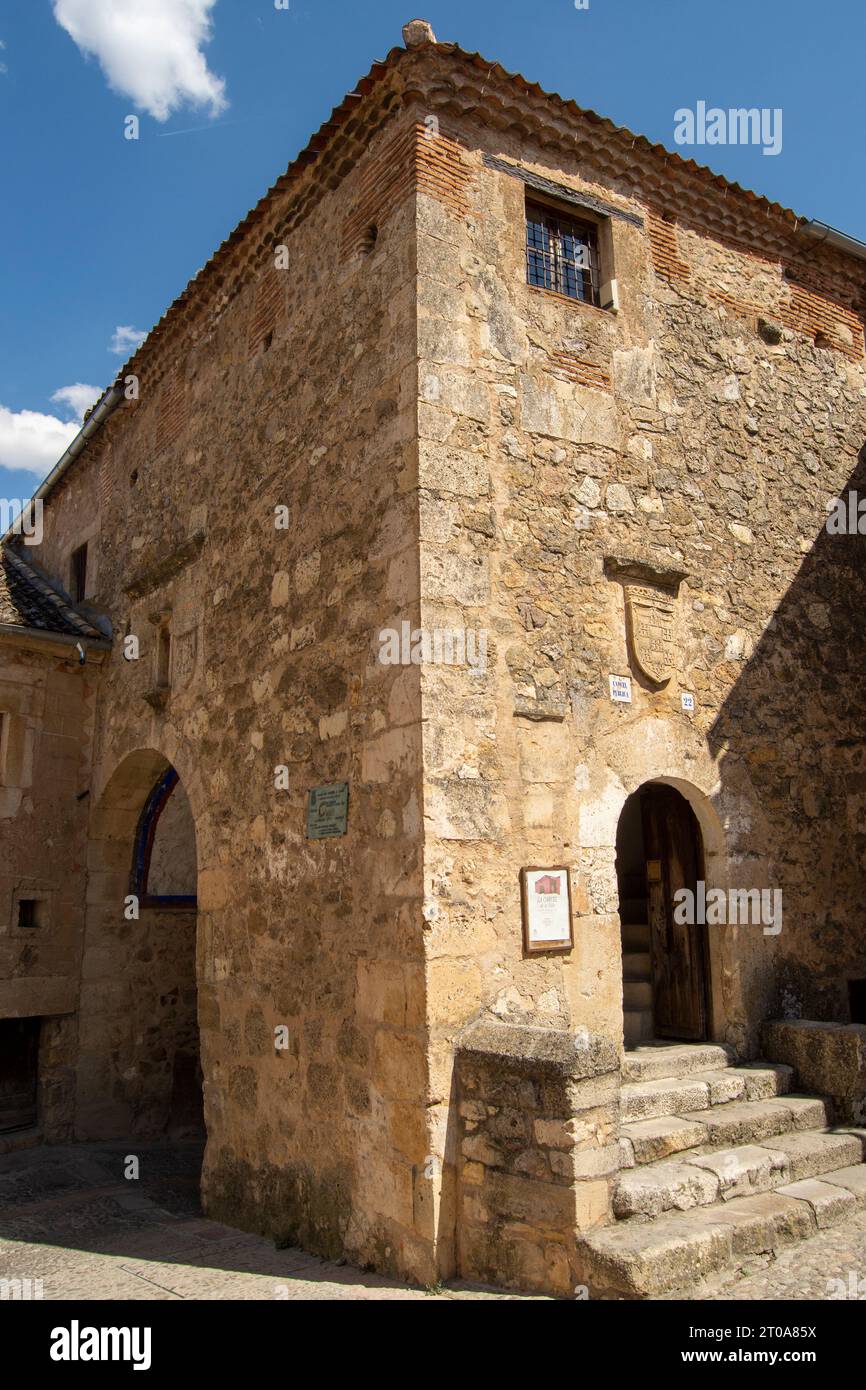 Arquitectura en piedra monumental hi-res stock photography and images ...