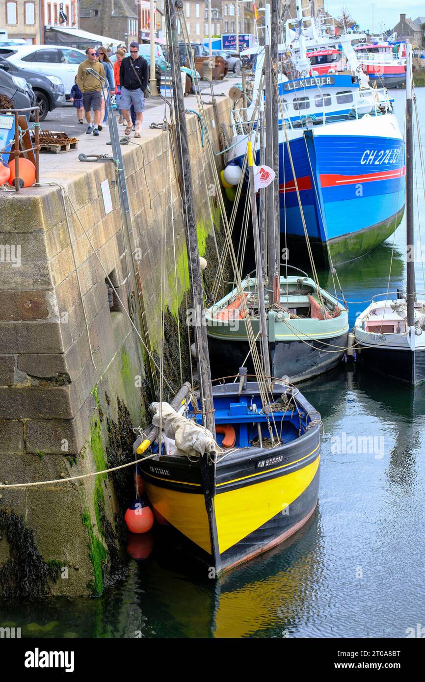 Hochseetrawler hi-res stock photography and images - Alamy