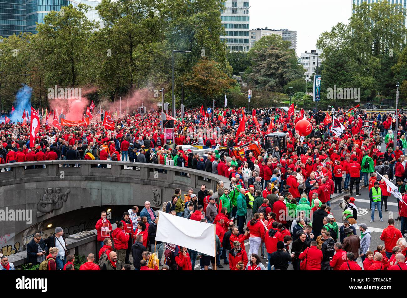 Brussels, Belgium, October 5, 2023 - Protestation march of the unions ...