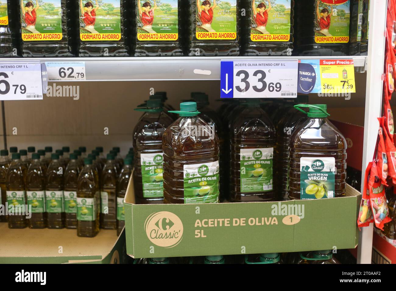 Carrefour brand hi-res stock photography and images - Alamy