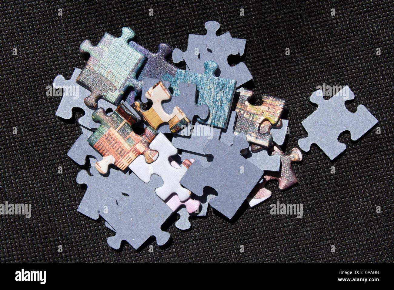 Rompecabezas hi-res stock photography and images - Alamy