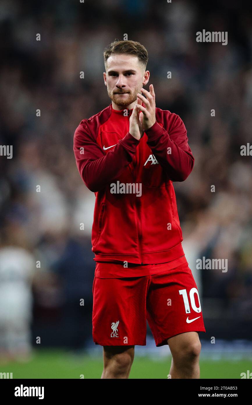 LONDON, UK - 30th Sep 2023: Alexis Mac Allister of Liverpool applauds ...