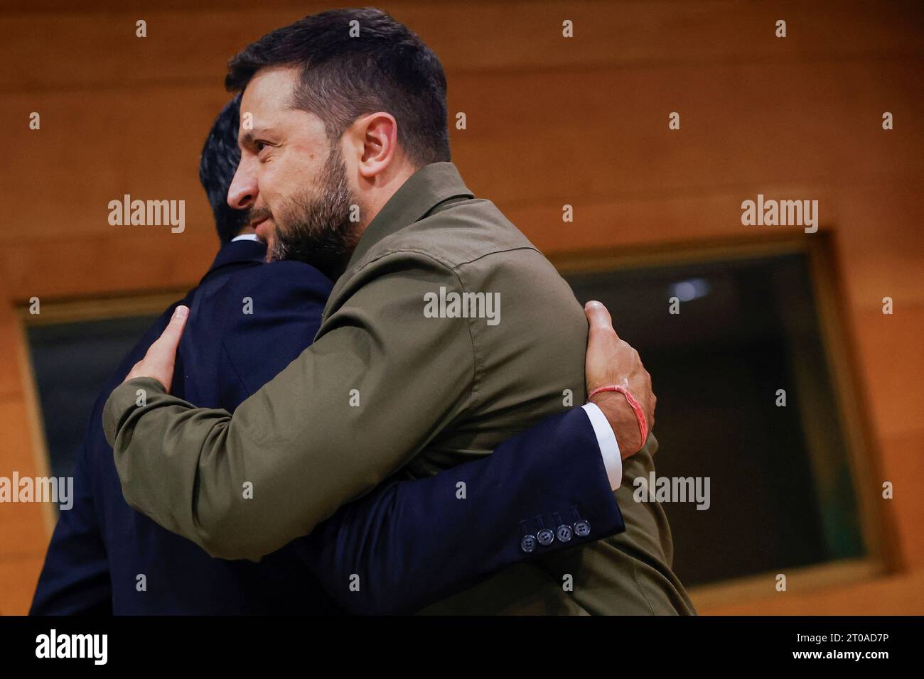 Ukraine's President Volodymyr Zelenskyy, right, and British Prime ...