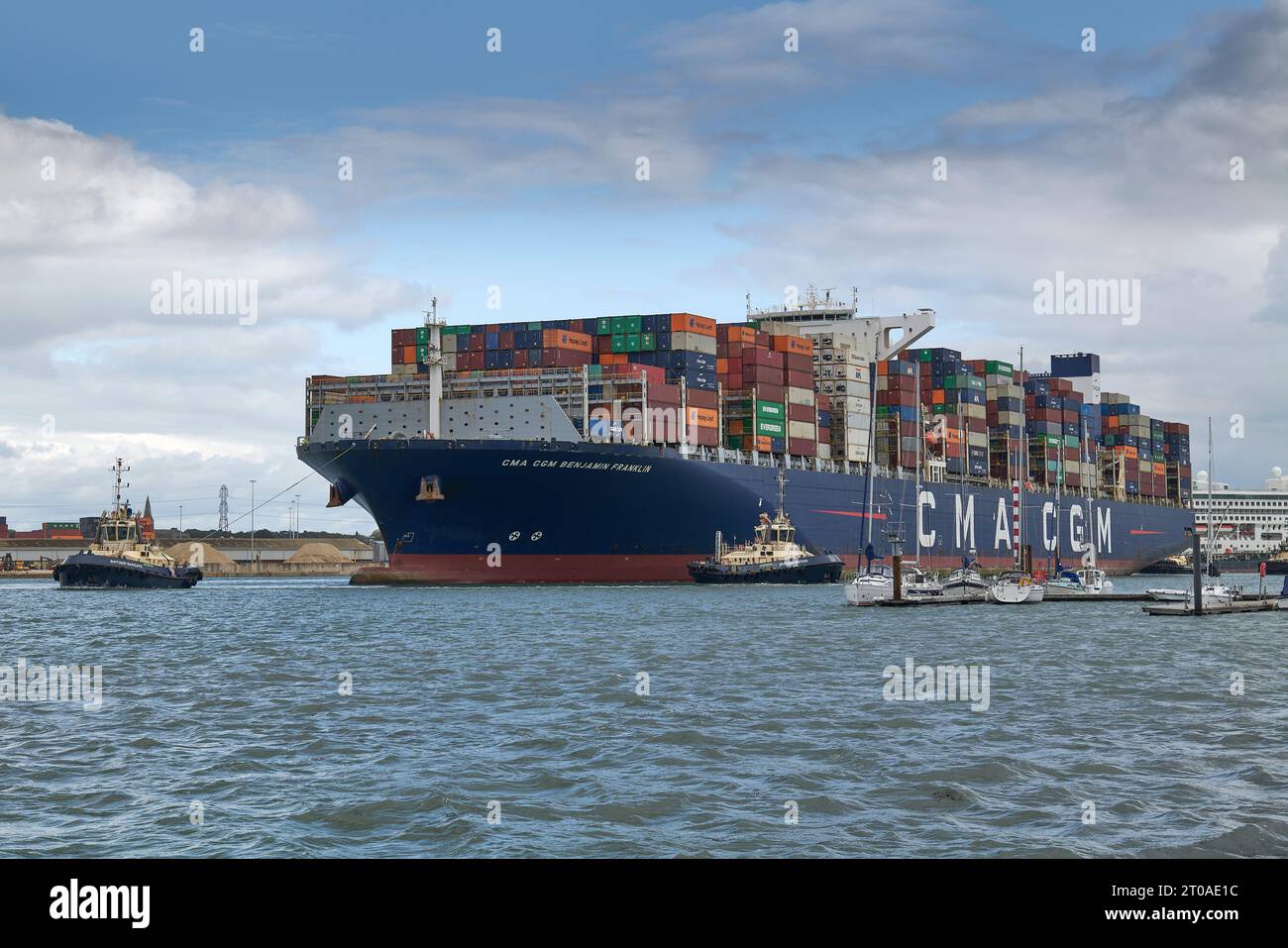 The Ultra Large Container Ship (ULCS), CMA CGM Benjamin Franklin ...