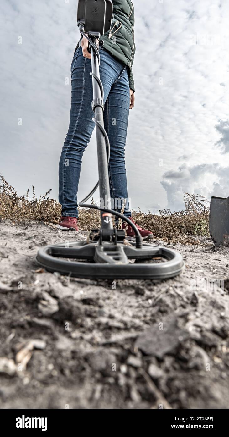 Archaeological and treasure hunting with a gold detector.Hunting for ...