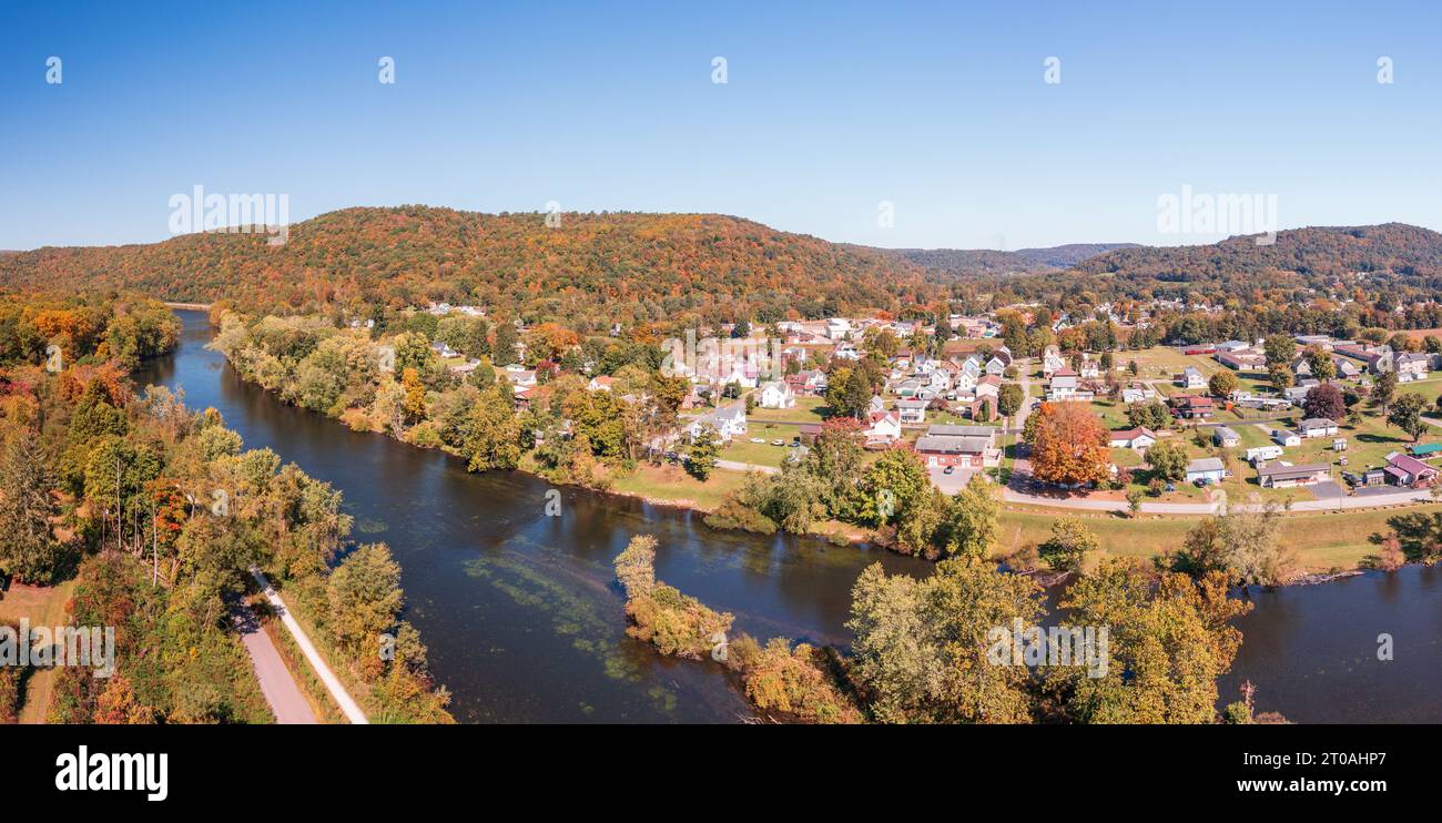 Aerial panorama of the small town of Confluence in Somerset County in ...