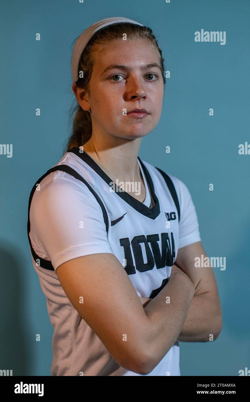 Iowa Hawkeyes guard Molly Davis (1) poses for a portrait during the ...