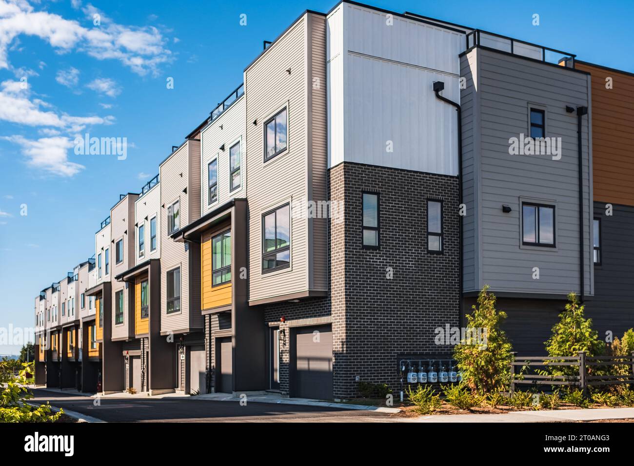 New Modern Apartment Buildings in Vancouver BC. Canadian modern ...