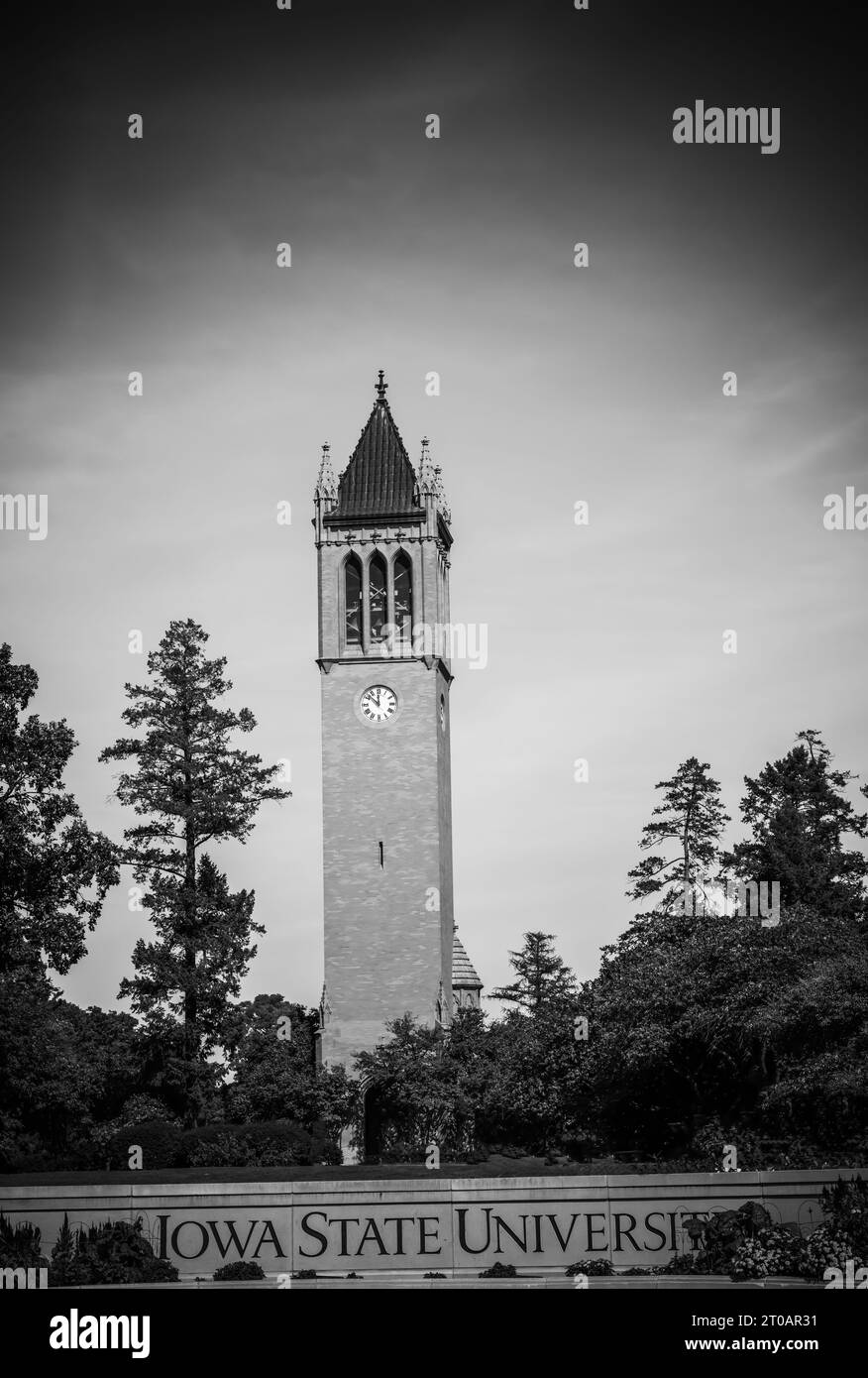 Iowa state university campanile hi-res stock photography and images - Alamy