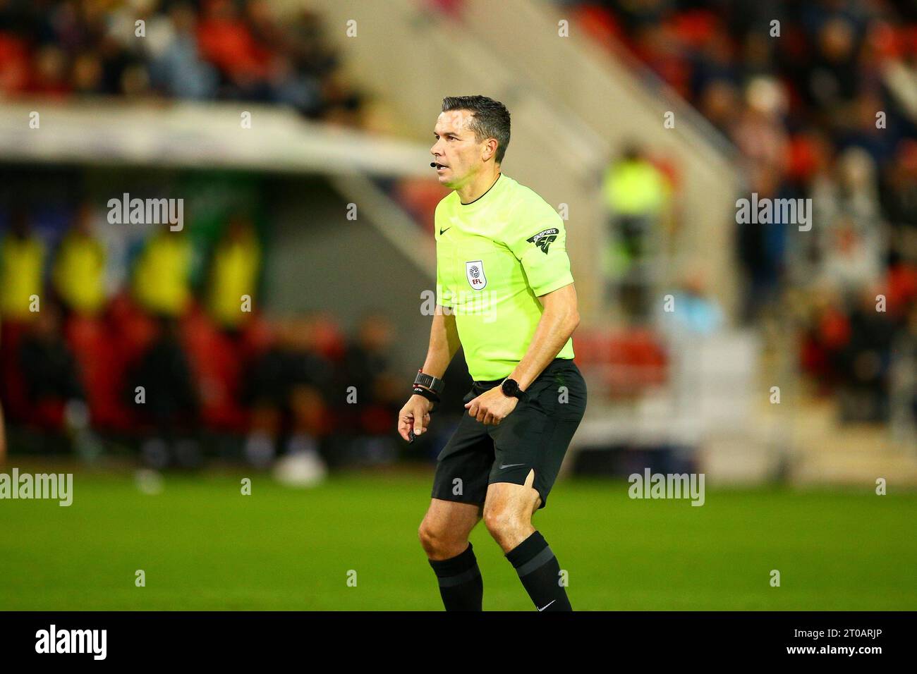 AESSEAL New York Stadium, Rotherham, England - 4th October 2023 Referee ...