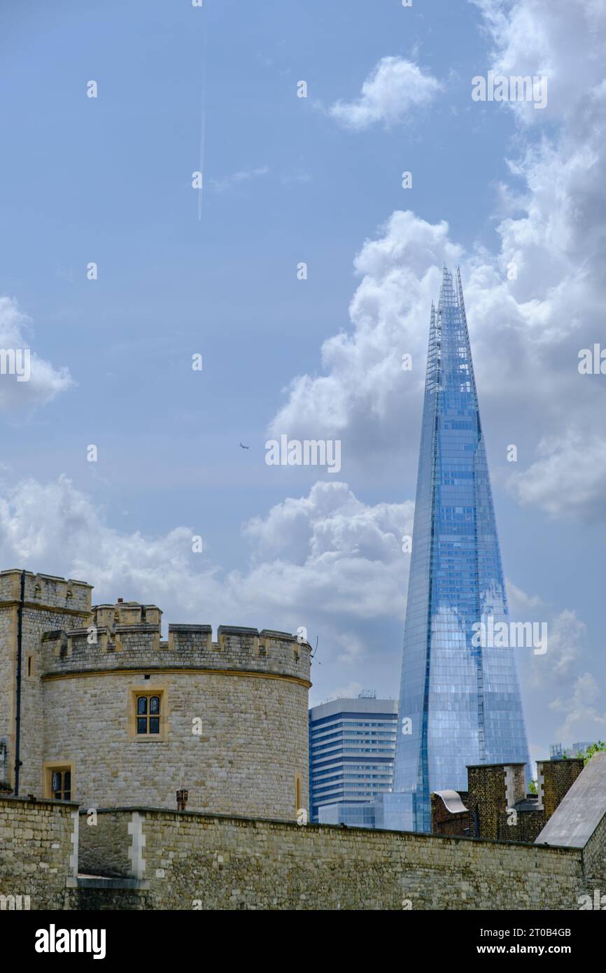 Tower of London and the Shard modern building, the tallest buikding in ...