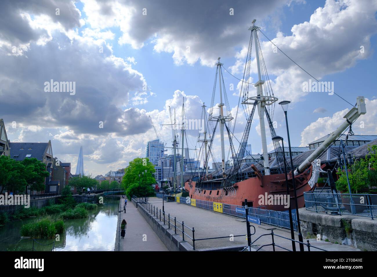 Tobacco Dock and Ornamental Canal Path, Wapping, London, UK Stock Photo ...