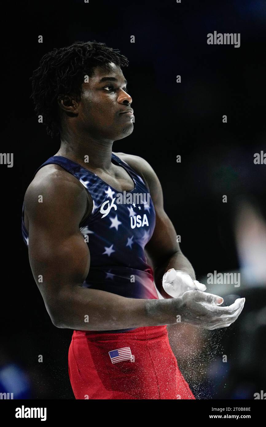 United States' Frederick Richard chalks his hands during the men's all ...
