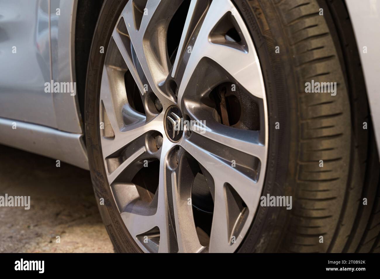 Rim technology logo hi-res stock photography and images - Alamy