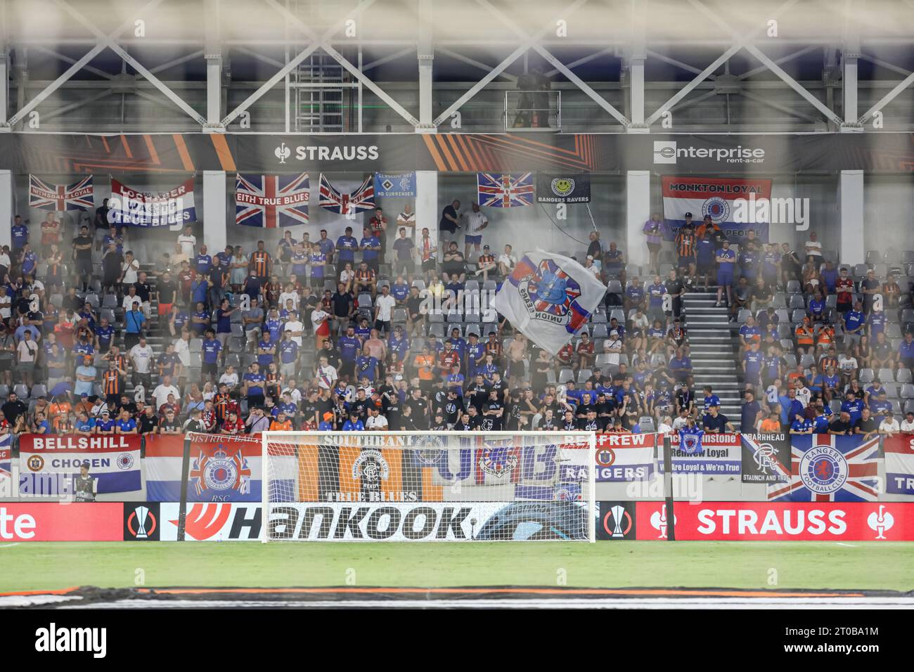 Rangers fc fans hi-res stock photography and images - Alamy