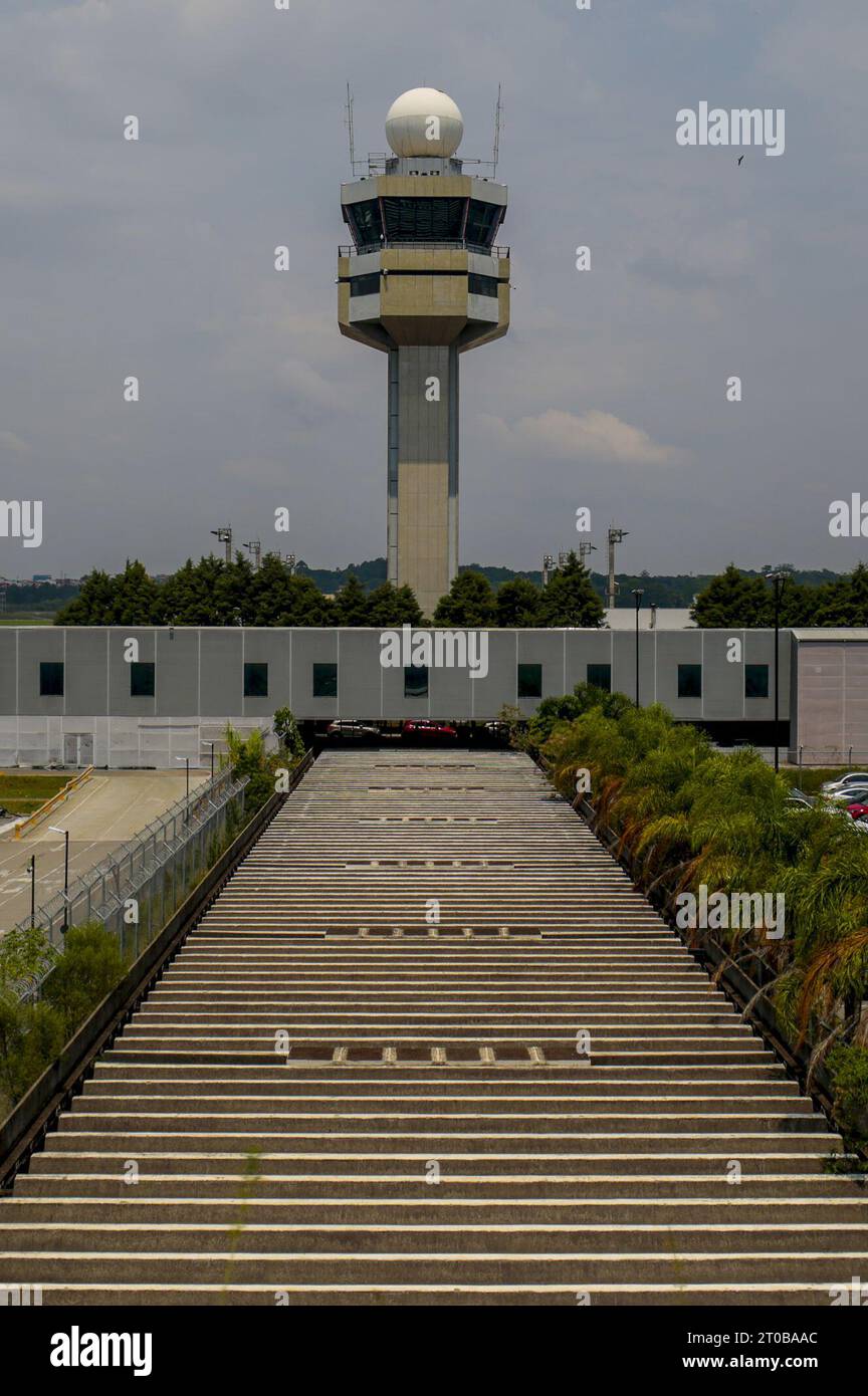 SP - GUARULHOS - 10/05/2023 - GUARULHOS, SAO PAULO, GUARULHOS ...