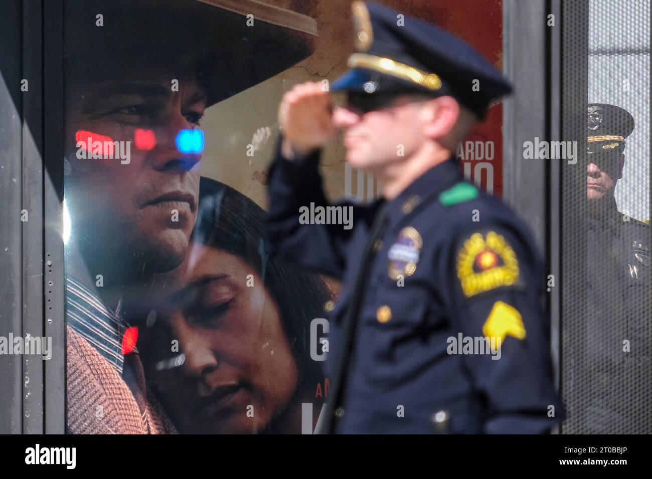 Los Angeles, California, USA. 5th Oct, 2023. Deputies salute as the ...