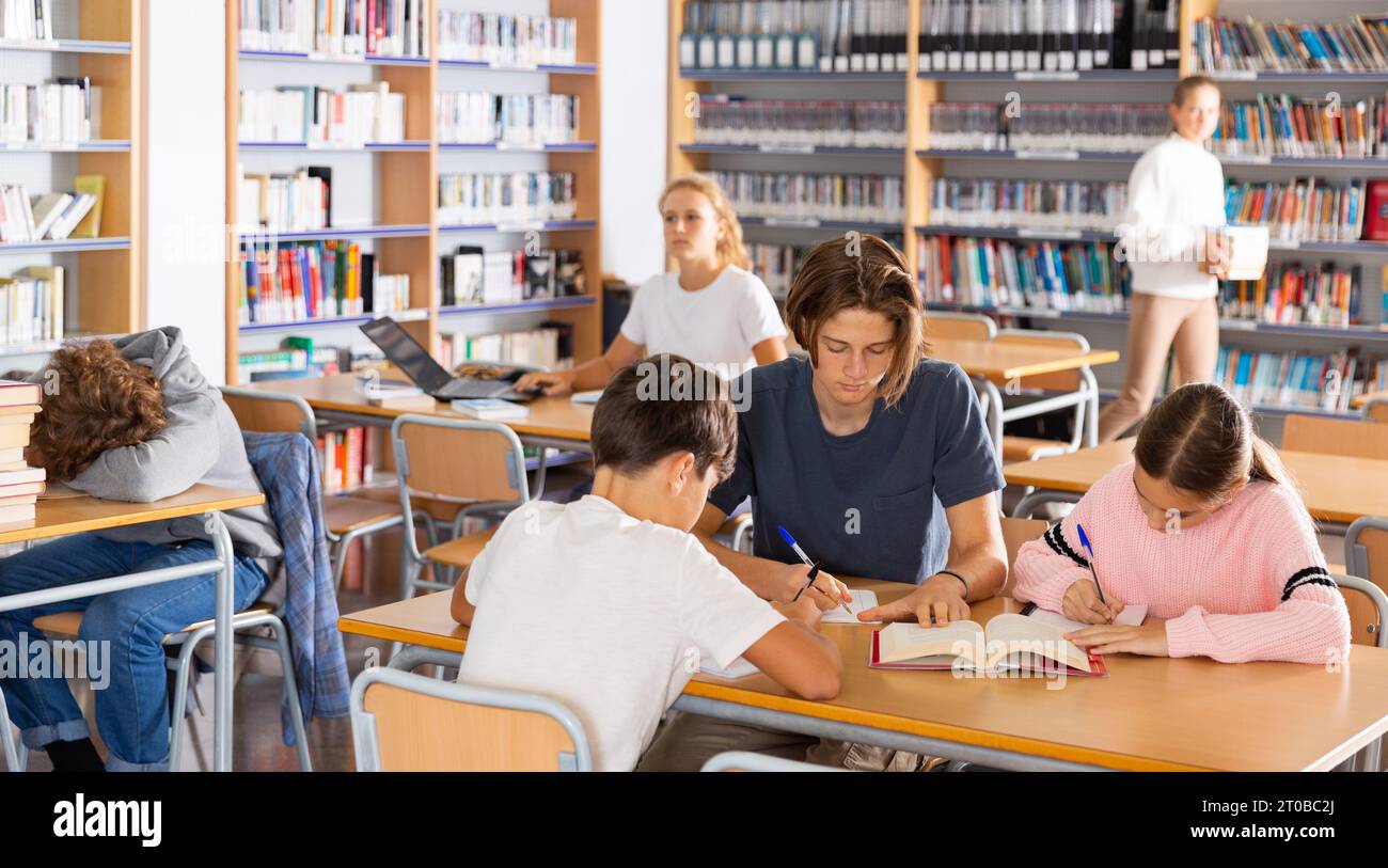 Russian high school boys boys hi-res stock photography and images - Alamy