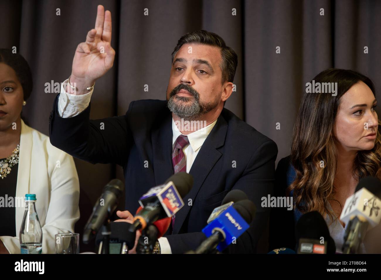 Bucharest, Romania. 5th Oct, 2023: Matthew Jury (C), Managing Partner ...