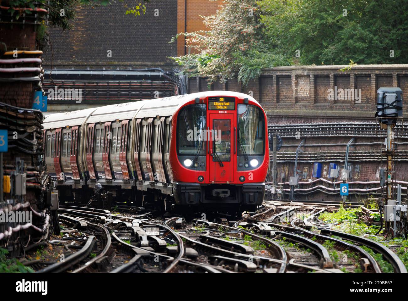 A Circle Line S7 tube train crosses points as it approaches the ...