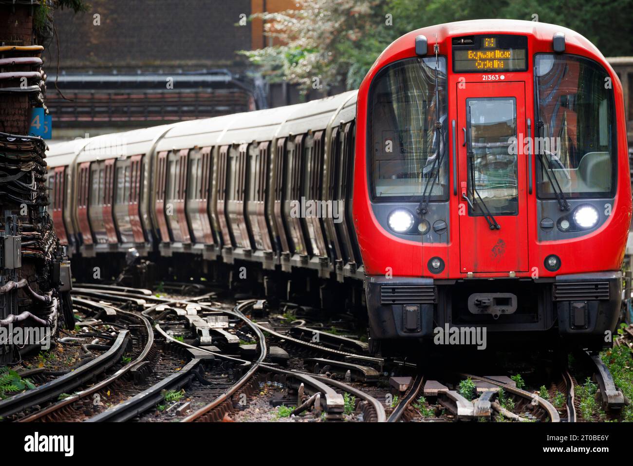 A Circle Line S7 tube train crosses points as it approaches the ...