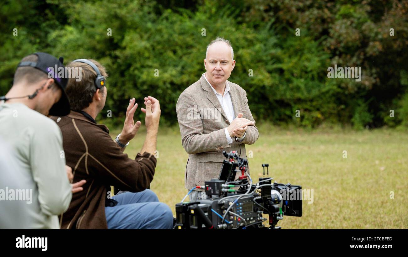 PAIN HUSTLERS, director David Yates, on set, 2023. ph: Brian Douglas ...