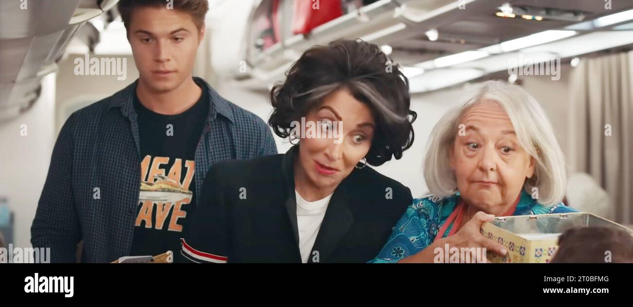 MY BIG FAT GREEK WEDDING 3, from left: Elias Kacavas, Andrea Martin ...