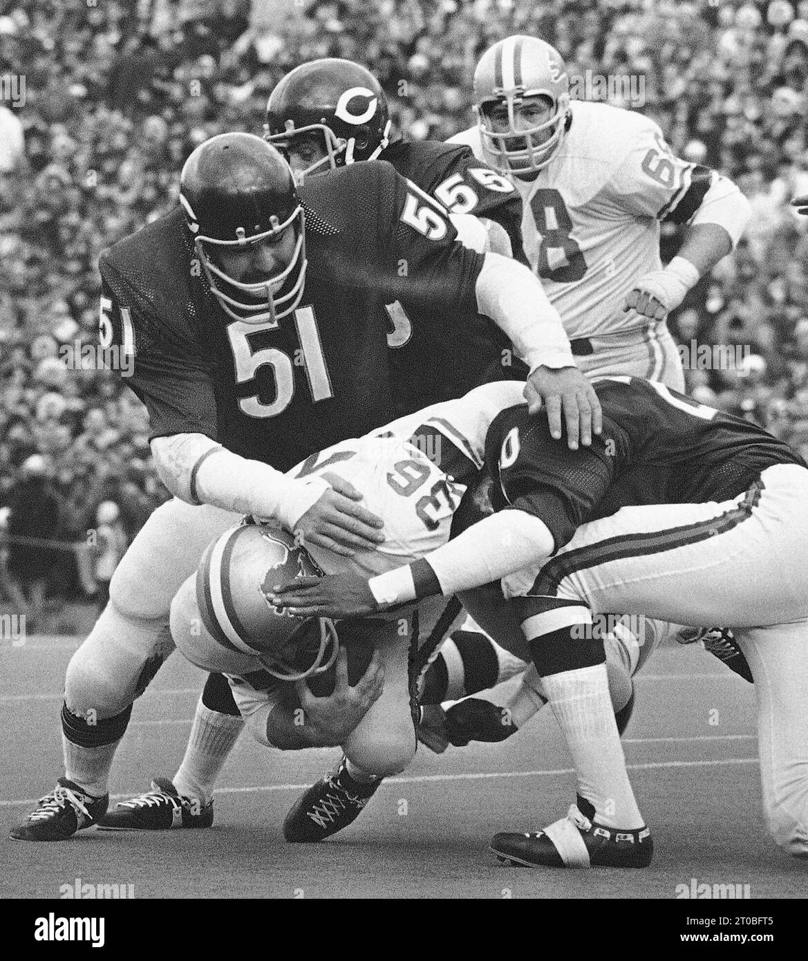 FILE - Chicago Bears' Dick Butkus (51), Doug Buffone (55) and Joe ...