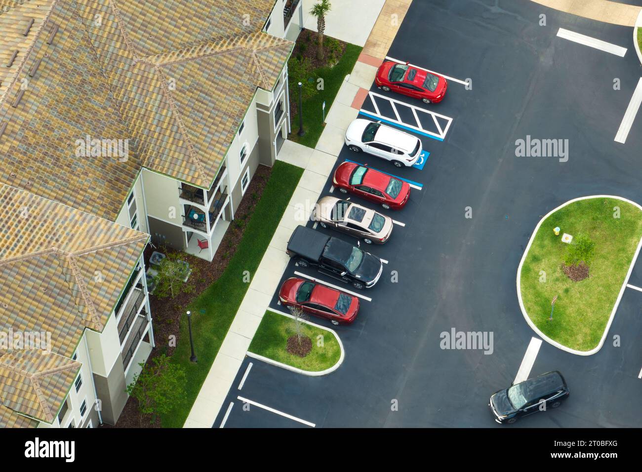 Florida suburban condos car parking hi-res stock photography and images ...