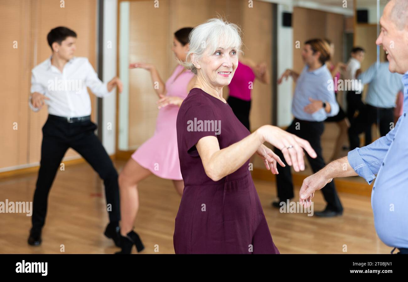 Older woman ballroom dance hi-res stock photography and images - Alamy