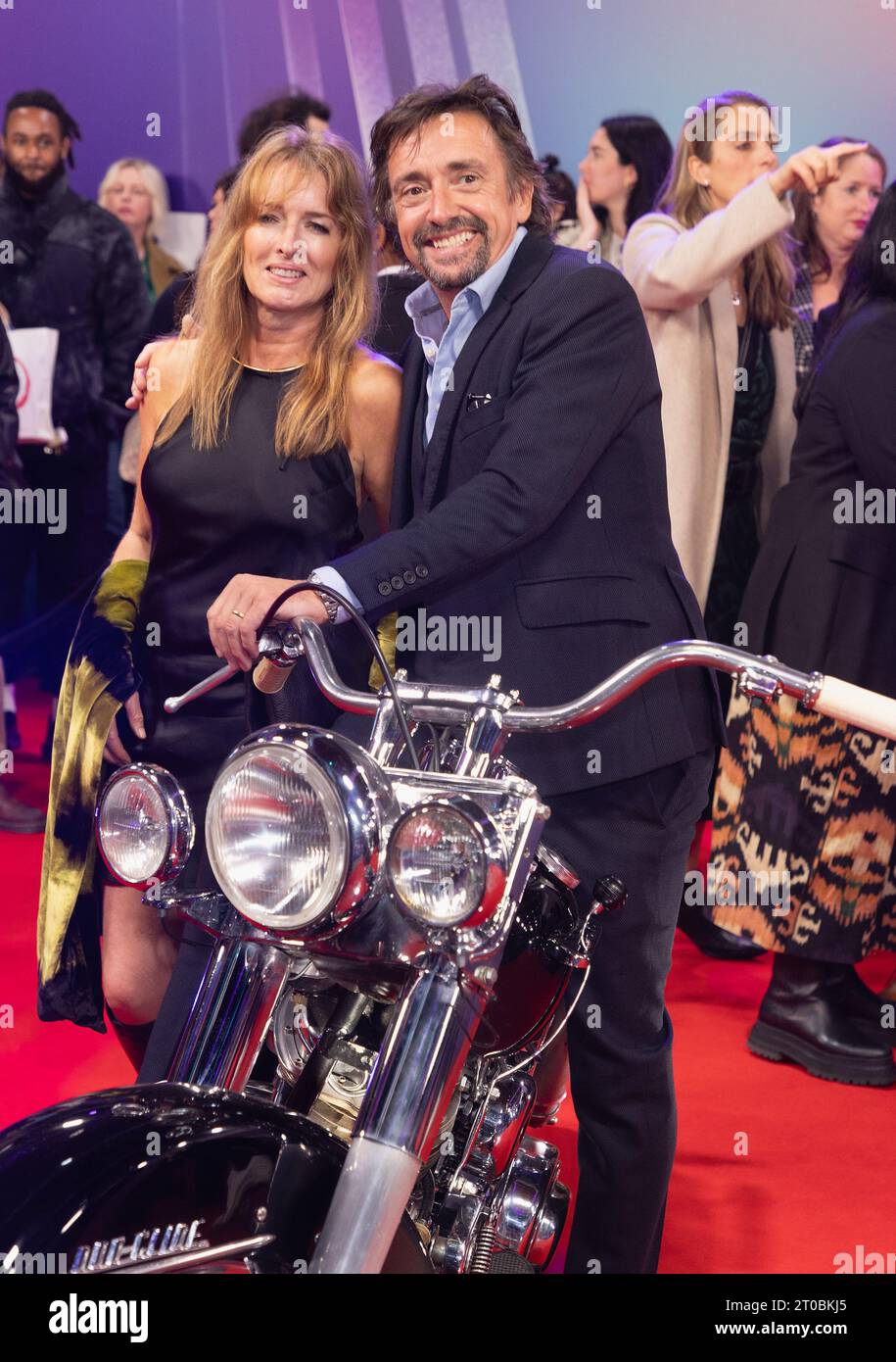 London, UK. 05 October, 2023. Richard Hammond and Mindy Hammond pose ...